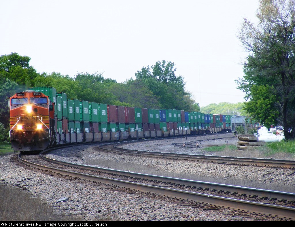 BNSF 4062